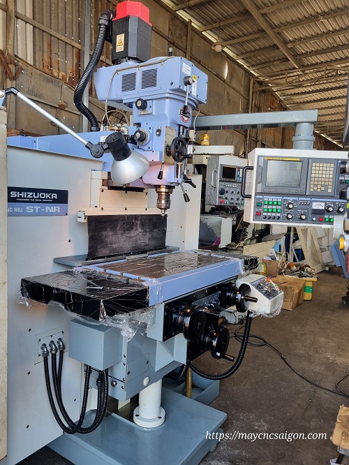 Trọng lượng (Weight)